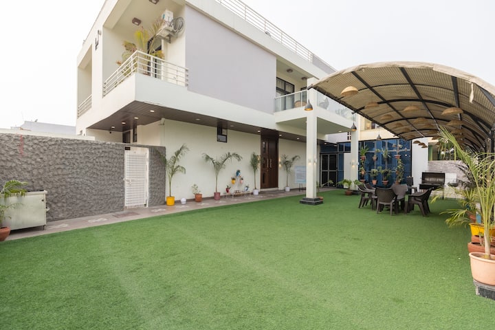 Aloha The Outhouse 5bhk Swimming Pool Garden Villa - Jaipur