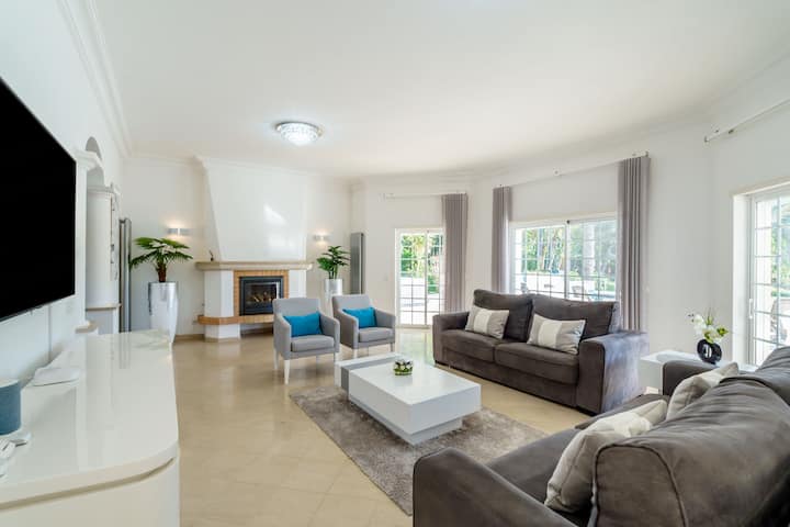 Alcore Luxury Golf Villa At Alto Golf, Alvor - Alvor