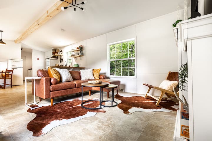 Sunday River Orchard W/fireplace, Firepit & Goats! - Greenwood, ME