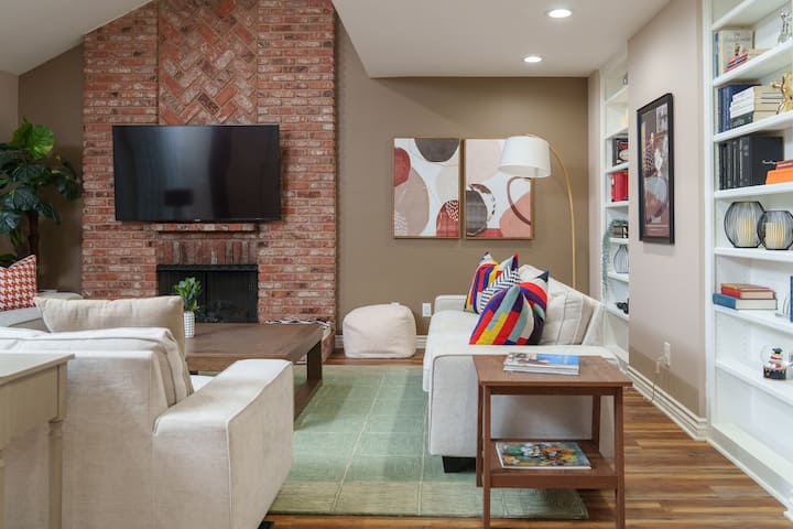 Santa Clarita Villa With Pool & Outdoor Dining - Santa Clarita