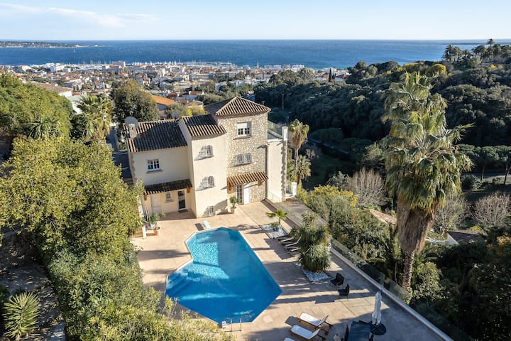 Villa Roc D'azur: Sea View, Heated Pool, Jacuzzi - Cannes