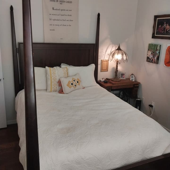 Rochelle Guest Room - Amarillo, TX