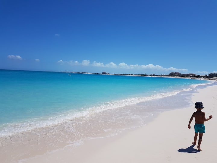 3bed Gated Villa W Pool, Easy Walk To Beach, Shops - Turks and Caicos Islands