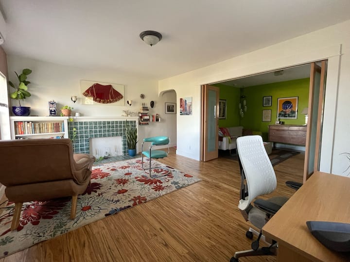 Spacious Refuge With Office In Midcity - Franklin Hills - Los Angeles