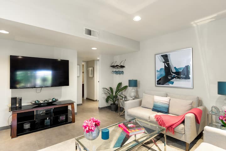 Waverly Vacation Home/w Pool - Palm Springs, CA