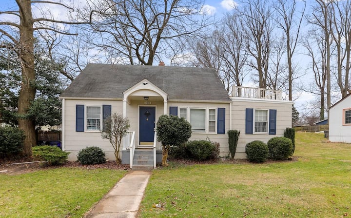 Newly Renovated Gem: Charming Community - Bethesda, MD