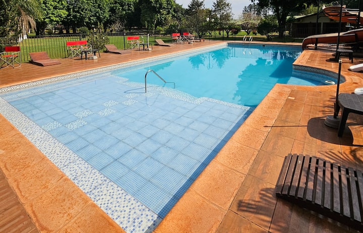 Bungalow En Puerto Iguazú Con Pileta Y Naturaleza - Puerto Iguazú