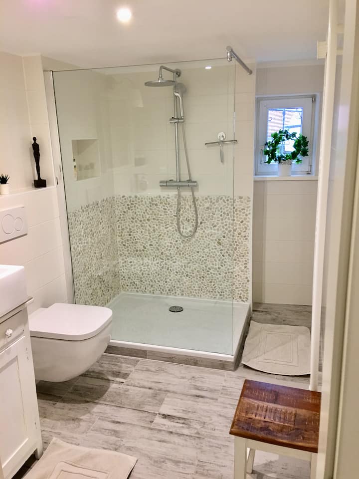 Kleine Reizende Wohnung - Neuenstein