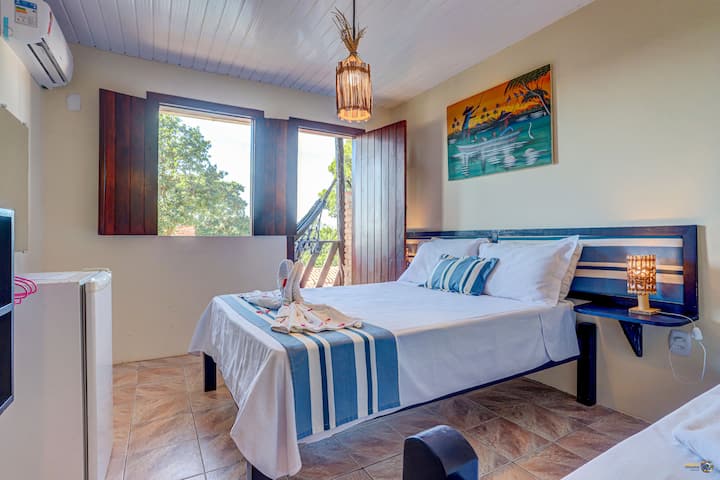 Galeão Triplo - Banheiro Externo - Itacaré