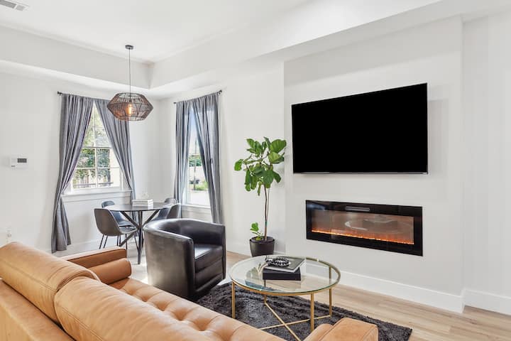 Welcome To Nola, A Charming Experience Awaits You! - New Orleans, LA