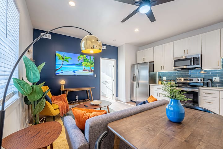 The Mid-century Soulard Stay - St. Louis, MO