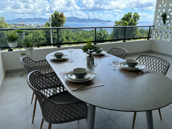 Très Belle Vue Sur La Mer - Fort-de-France