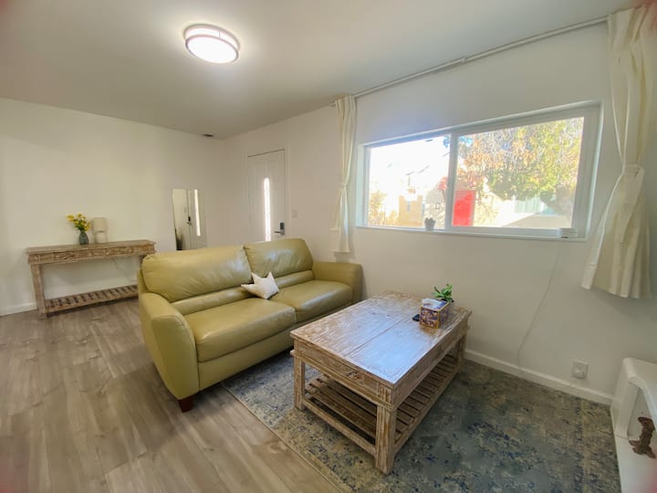 Tifany Blue Door Cotage - Phoenix, AZ