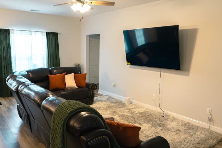 Newly Built Cozy 3br Home-near Fort Stewart - Hinesville, GA