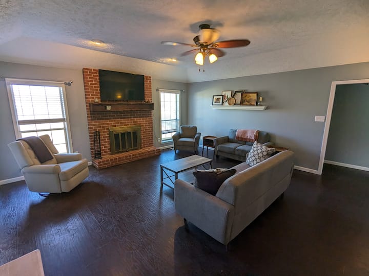 N. Jackson 3br Oasis-walk To Stores & Food - Union University, Jackson