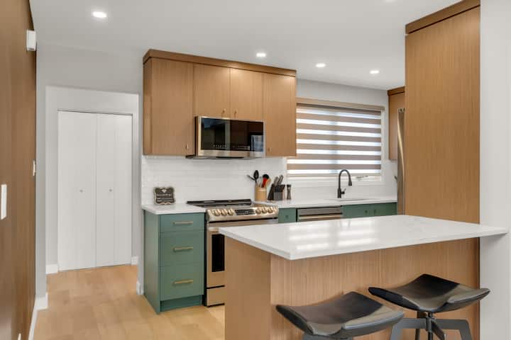 Bungalow Near Downtown, Shopping & Restaurants - Calgary