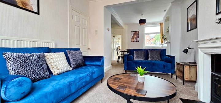 Spacious House, Perfect For Groups - Cardiff