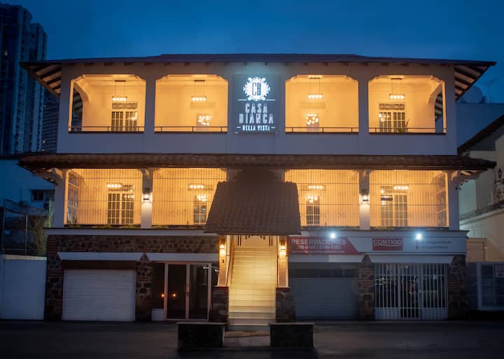 Casa Bianca Bella Vista Suite 1 - 파나마