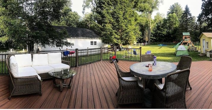 Pleasant Whole Home - Colgate University, Hamilton