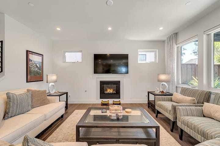 Contemporary Coastal Dream Home! - Half Moon Bay, CA