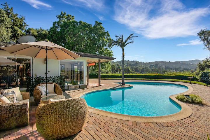 Poolside View Villa - Los Angeles