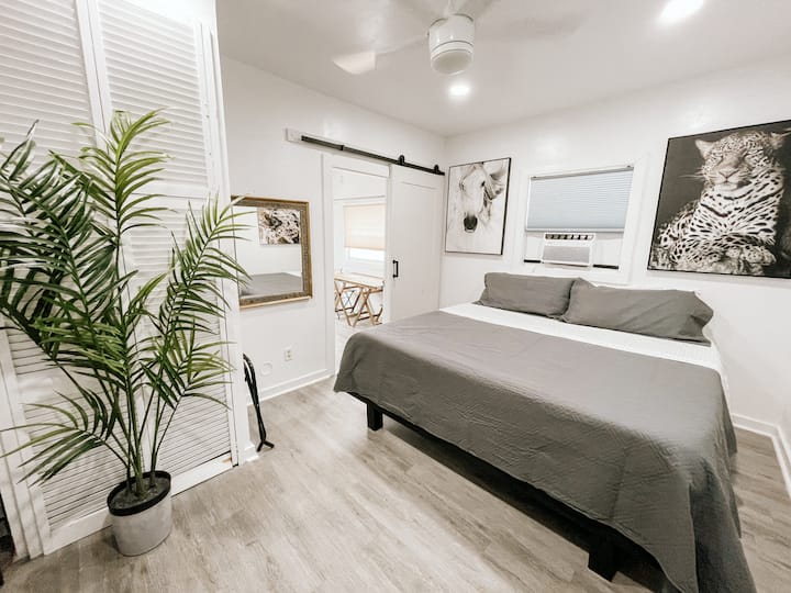 Stay At The Loft At Menorcan Square - St. Augustine, FL