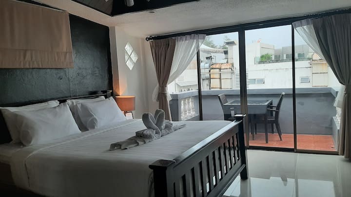 Chambre Double Avec Balcon Et Vue Mer - Patong Beach