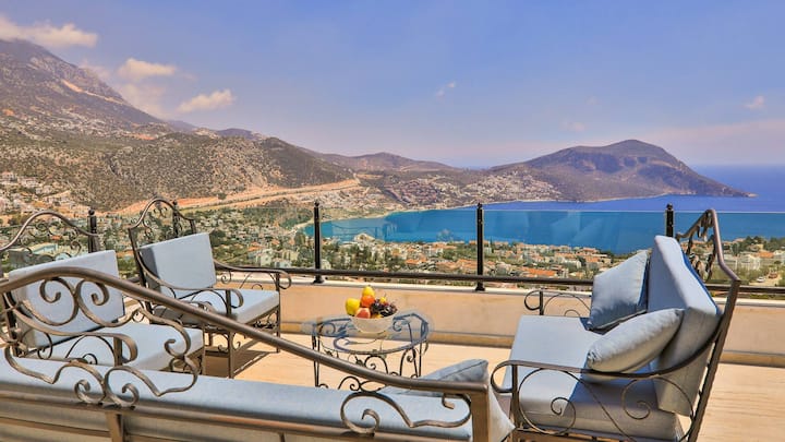 Kalkan Merkezde Plaja Yakın Mesafede Villa 1045 - Kalkan