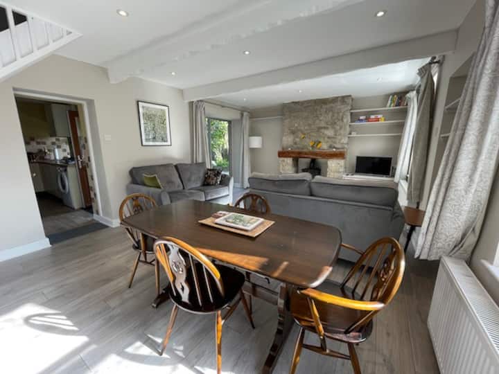 Pretty Yorkshire Dales Cottage - Settle