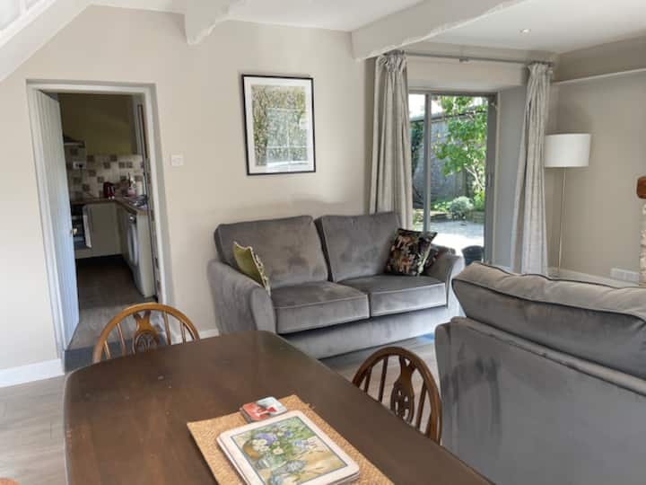 Pretty Yorkshire Dales Cottage - Settle