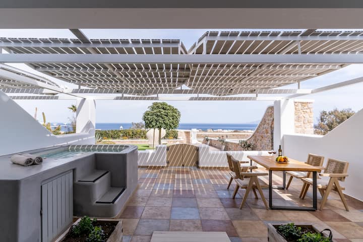Superior Suite Sea View Hot Tub 'Marvarit Suites' - Santorini