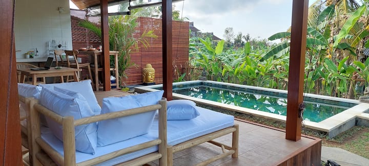 Nice Villa Private Pool Views Work Table Yoga - ウブド
