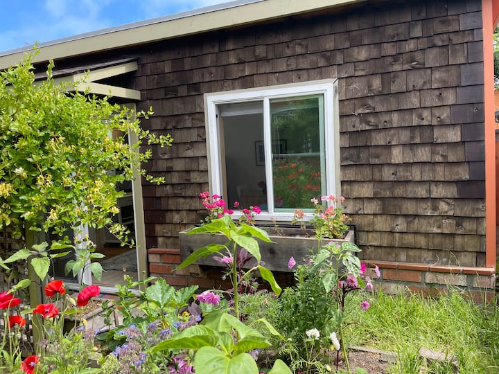 Cottage With Hot Tub Near Beach! - Santa Cruz, CA