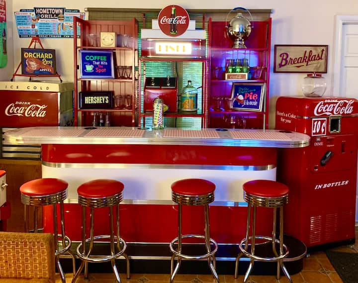 Tropical Retro Hot Tub Pool 2 Bedrooms Palm Beach - West Palm Beach, FL