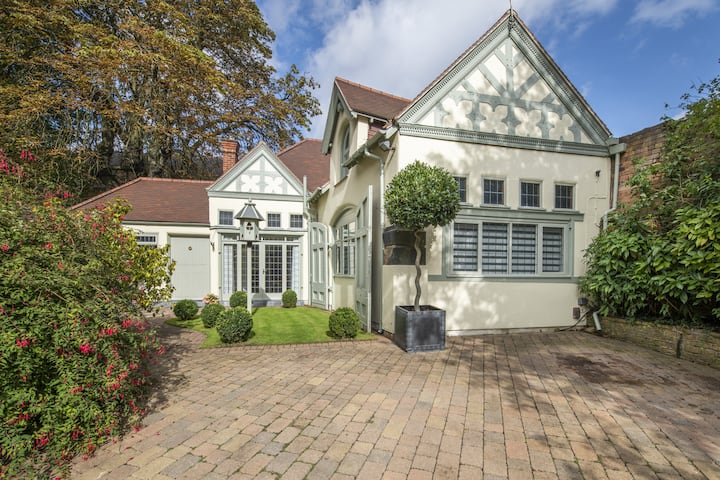 Beautiful Secluded 2 Bedroom Coach House - Nottingham
