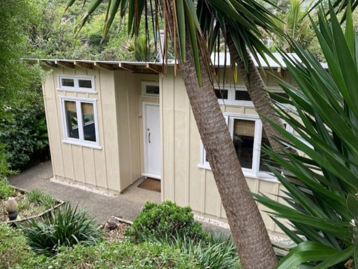Waiwurri - At The Beach - Waiheke Island