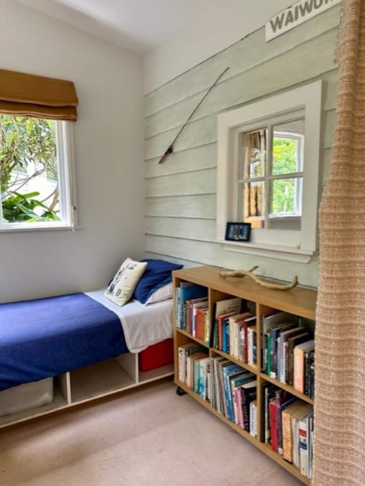 Waiwurri - At The Beach - Waiheke Island