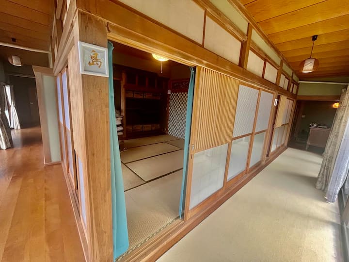 【島-Shima-】みやうら御殿　シェアハウス個室最大4名一階 - 今治市