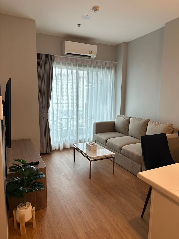 The Astra Sky River Night Bazaar(luxury Apartment) - Chiang Mai