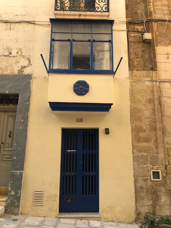 Cosy Blue House In Floriana - Valletta - Malta