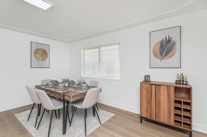 Comfortable, Spacious Private Bedroom - San Jose, CA