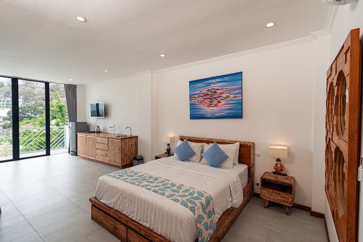 Spacious 1 Br Deluxe Lf In Central Labuan Bajo - Labuan Bajo