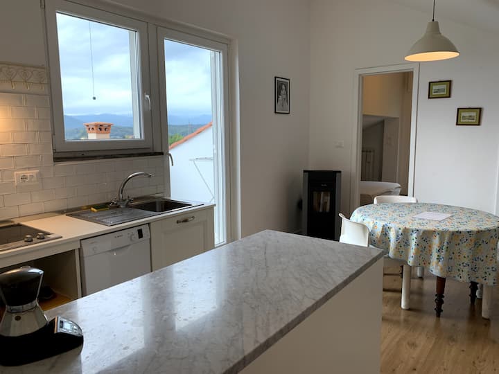 Graziosa Mansarda In Villa - Albenga