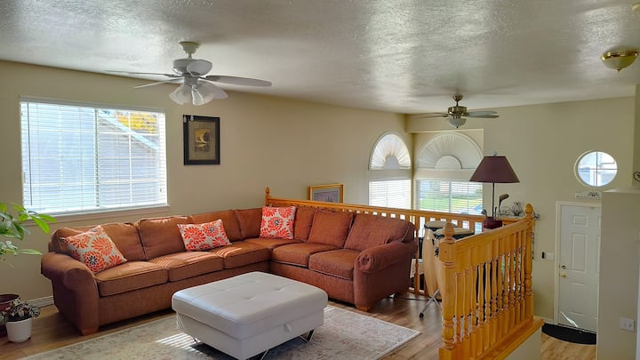 Private Getaway Cozy 2nd Floor, 3 Bedroom 8 People - Sandy, UT