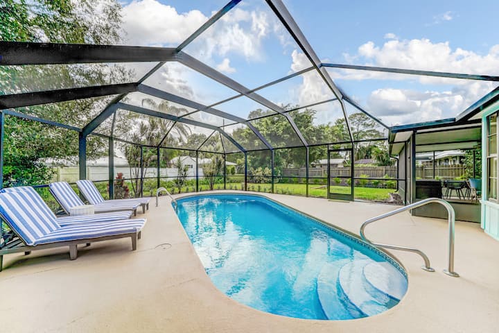 Private Heated Pool, 5 Miles To Beach, 3 Bed2 Bath - Vero Beach, FL