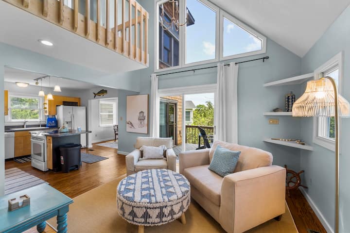 Modern Frisco Home Close To Beach, Hot Tub + Views - Frisco, NC