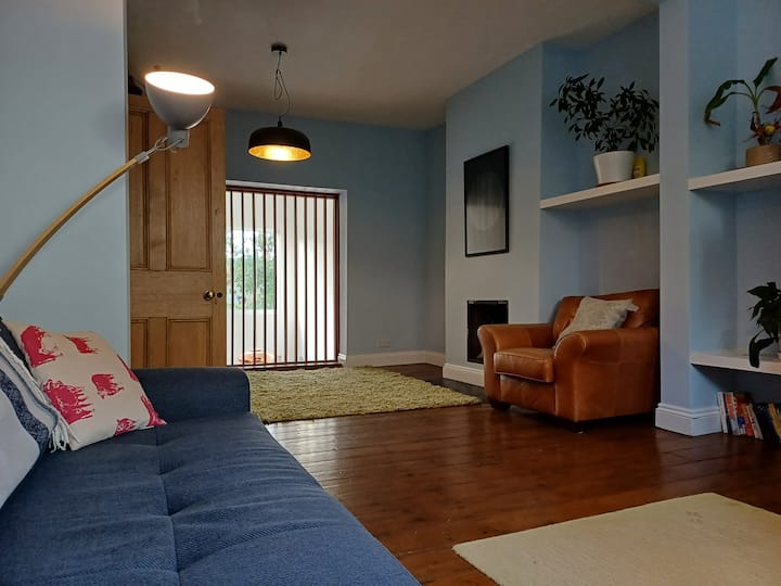 Unique And Peaceful Stays In The City - Newport