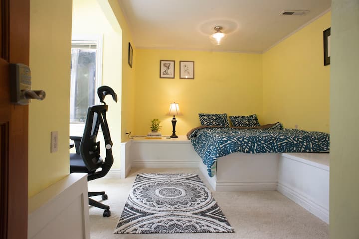 Cozy Studio In Fairfax Hills - San Rafael, CA
