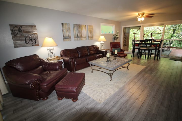 Cozy Hsv With View Of Lake Desoto - Hot Springs Village, AR