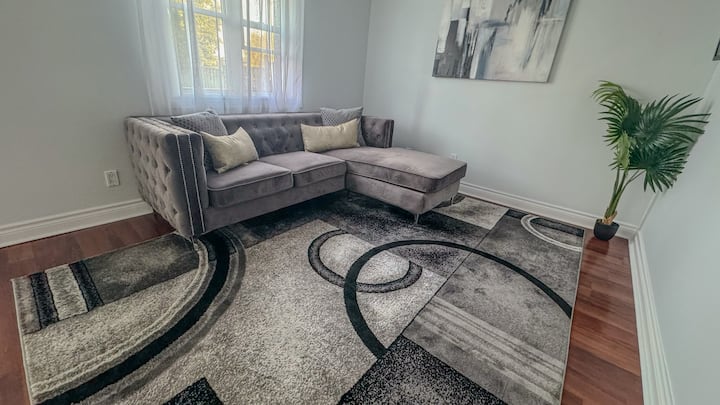 Beautiful Private One Bedroom Getaway - Oshawa